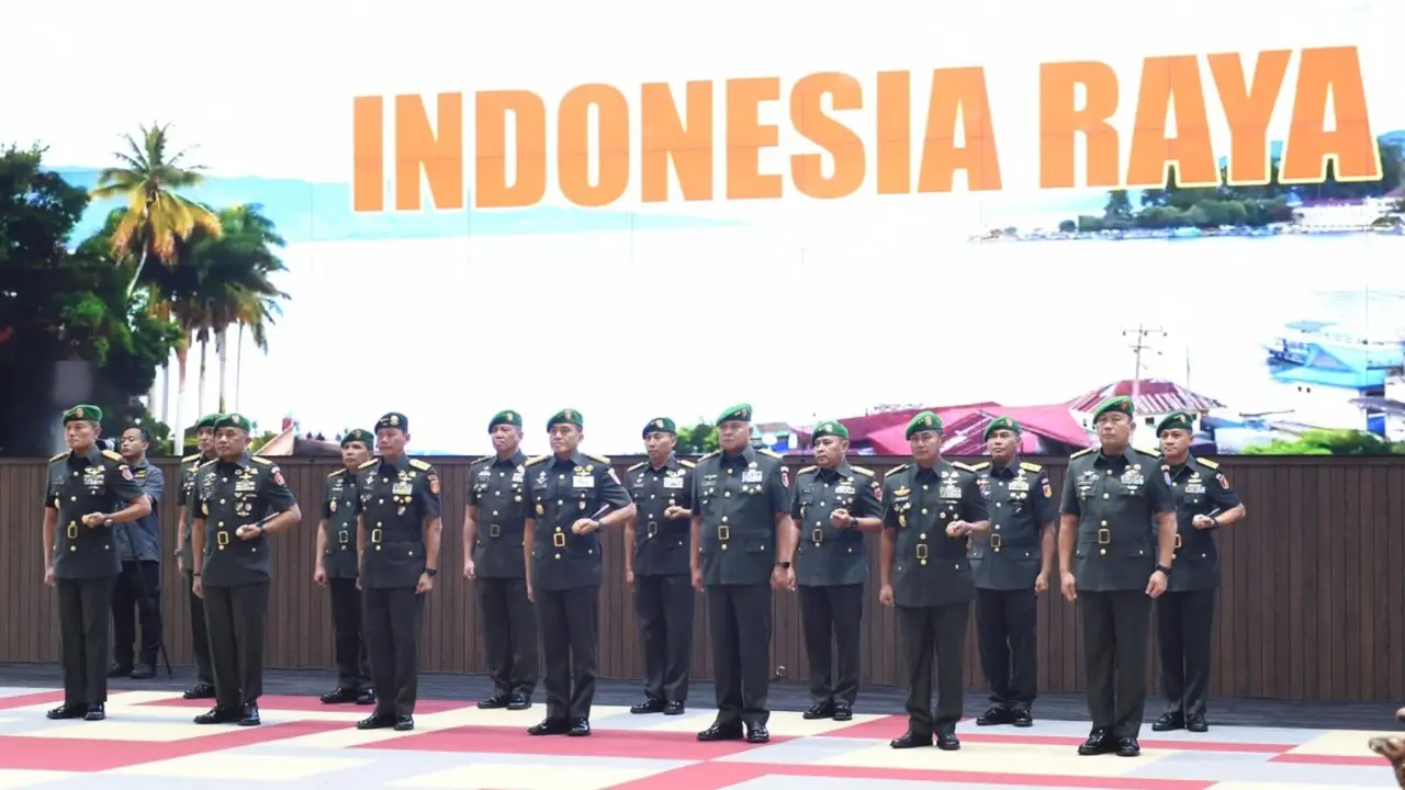Letjen TNI Mohammad Fadjar Resmi Dilantik Jadi Pangkostrad, Berikut Profil Singkatnya - Regional ...