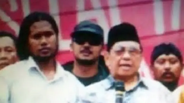Kisah Langka Gus Muwafiq Diperintah Gus Dur Tirakat di Makam Syekh Isma ...