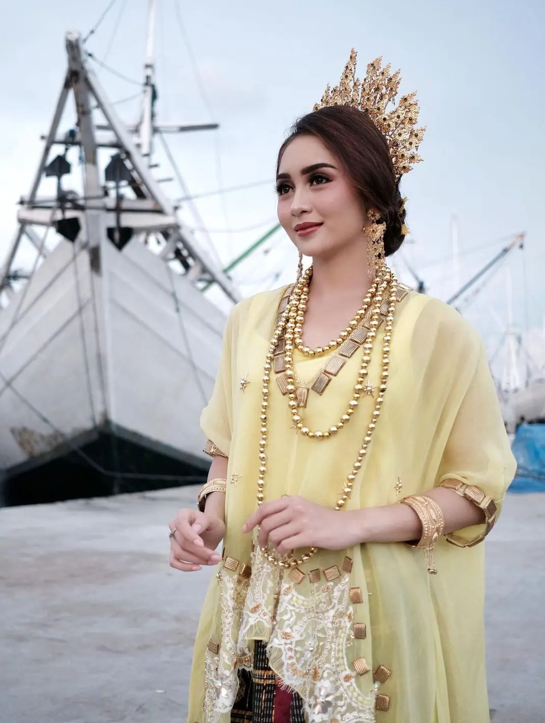 Pesona Dini Nurfitri Finalis Puteri Indonesia 2022, Menantu Eks Panglima TNI - Foto Liputan6.com