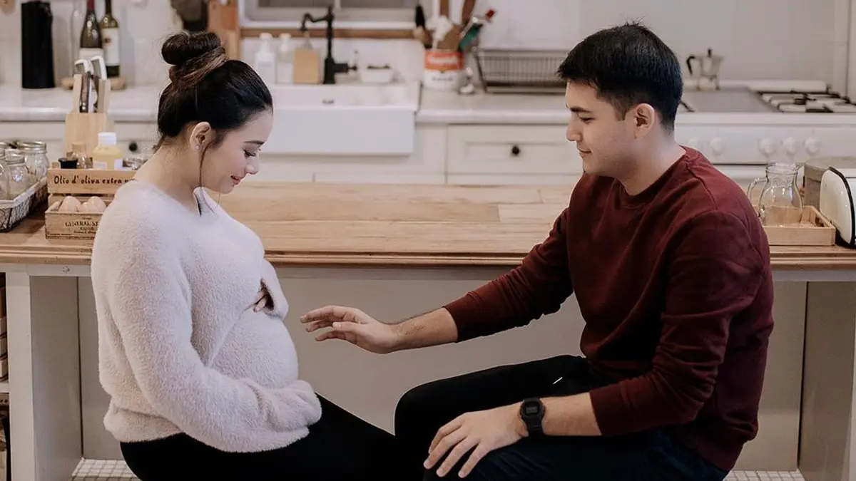 Arti Nama Buah Hati Rizky Alatas dan Adzana Bing Slamet - Photo Fimela.com