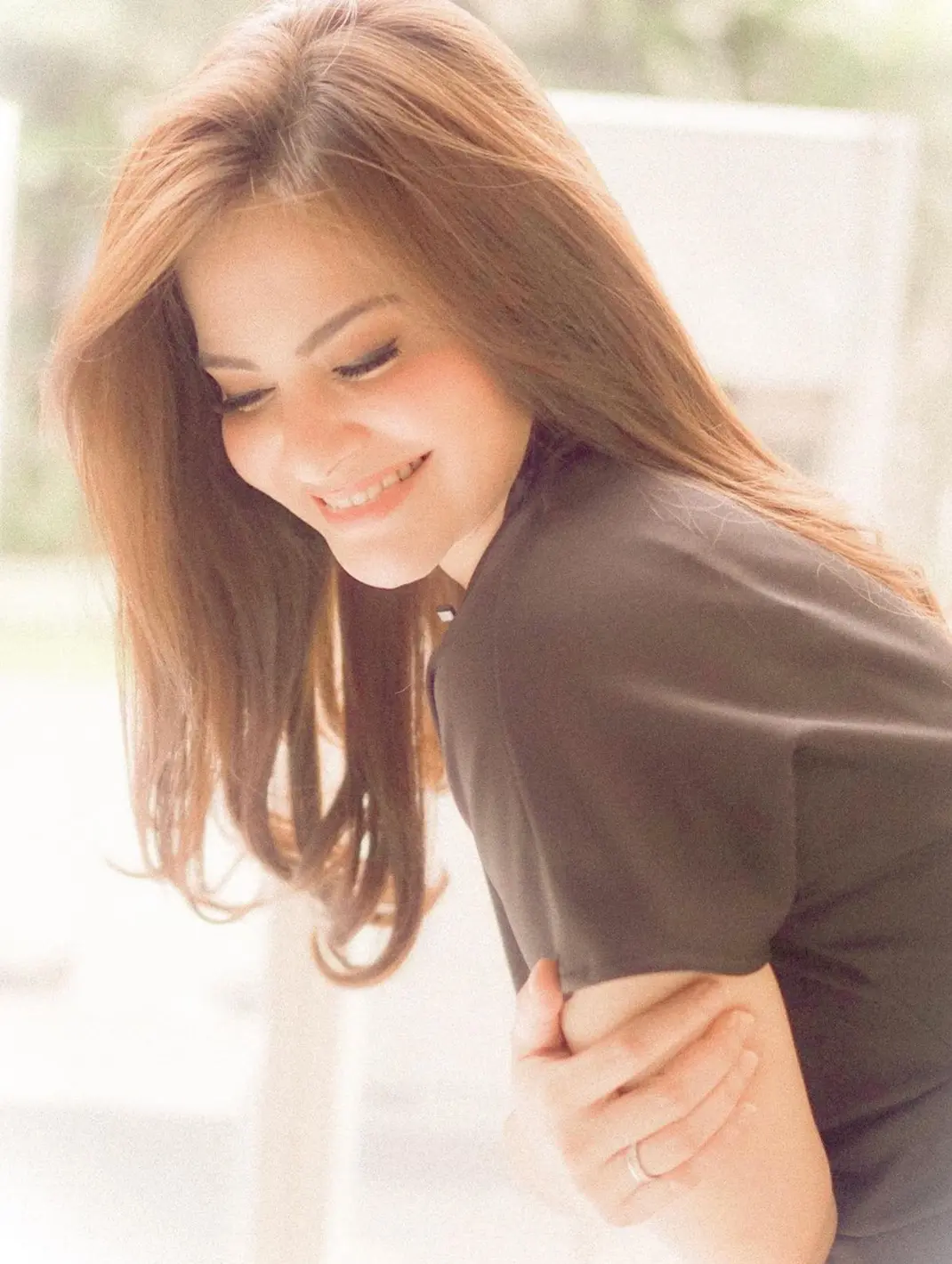 Bertambah Usia, Cut Tari Makin Terlihat Cantik dan Awet Muda - Foto ...