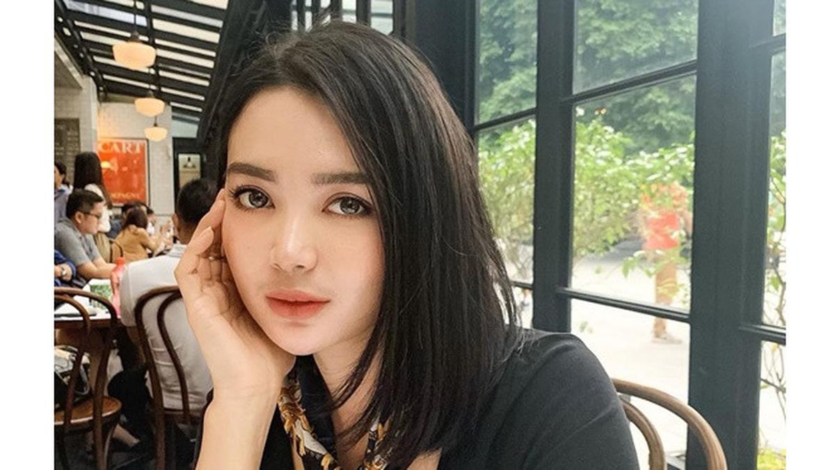 6 Potret Wika Salim, Artis Cantik yang Merayu Ariel NOAH di Acara Talkshow
