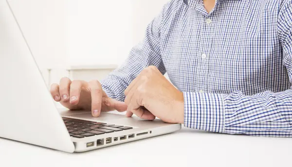 15 Ciri Batuk Berbahaya yang Perlu Diwaspadai, Ketahui Pencegahannya - Feeds Liputan6.com