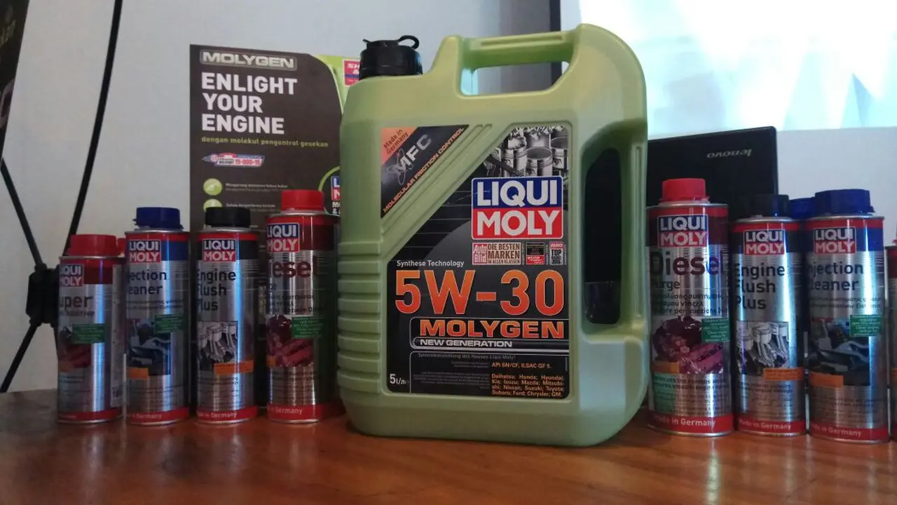 Oli Mobil Asli Jerman Masuk Indonesia, Apa Kelebihannya? - Otomotif ...