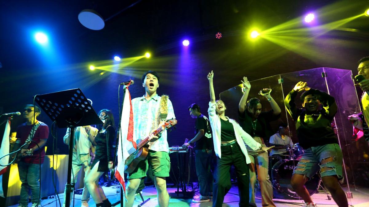 Ukeba Squad Meriahkan Ultah Kafe WOW dengan Dukungan Gajah Mada Record ...