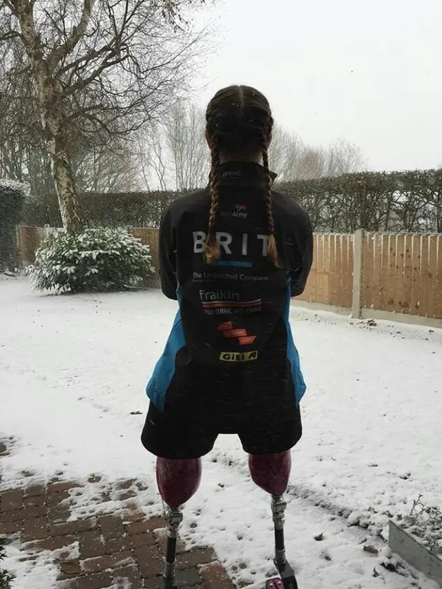 Jadi Atlet Senam hingga Pebalap Motor Tanpa Kaki-Tangan, Wanita Ini ...