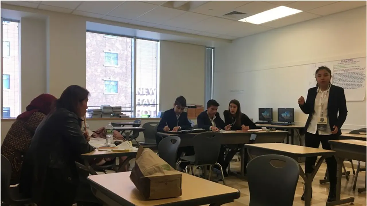 8 Contoh Teks Debat Beserta Strukturnya, Simak Penjelasannya - Hot ...