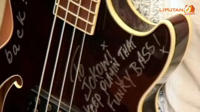 Museumkan Gitar Metallica, Jokowi: Biar Aneh Ada Tulisan Jokowi - News ...