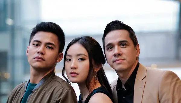 Potret Kedekatan Stephanie Poetri dan Ayahnya, Andrew Hollis Dougharty ...