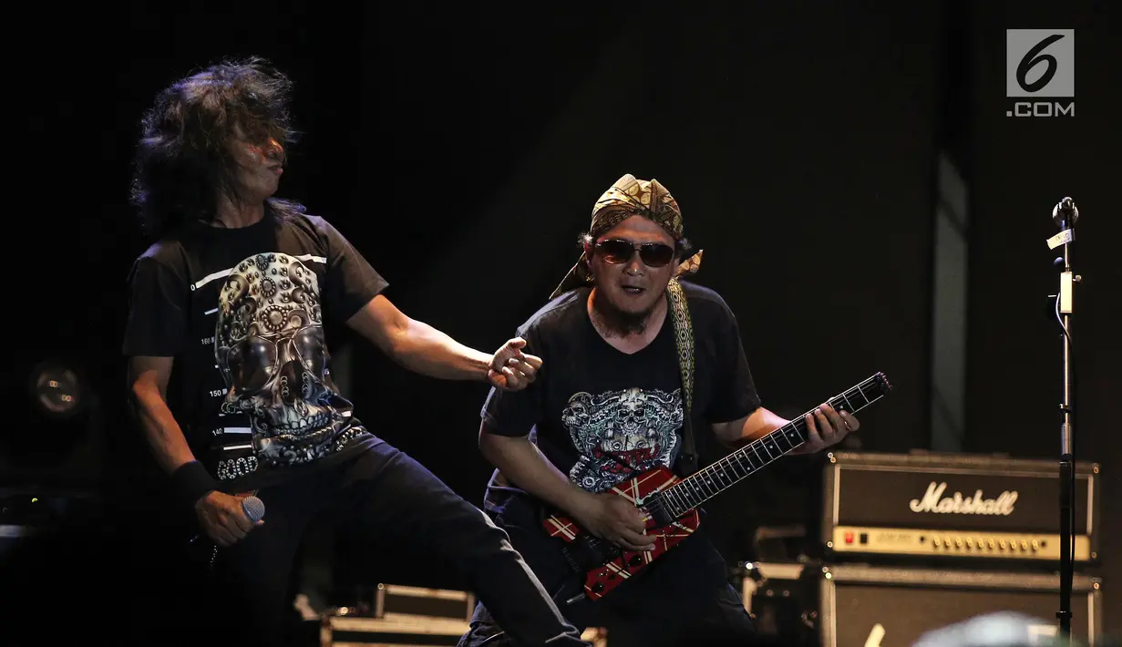 PHOTO: Band Power Metal Panaskan Panggung JogjaRockarta - Foto Liputan6.com