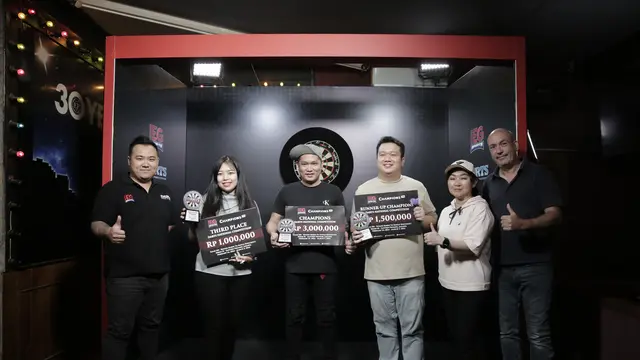 Cerita Yohanes Franky dan Jessica Christina, Dapat Julukan Indonesia Darts Couple - Ragam Bola.com