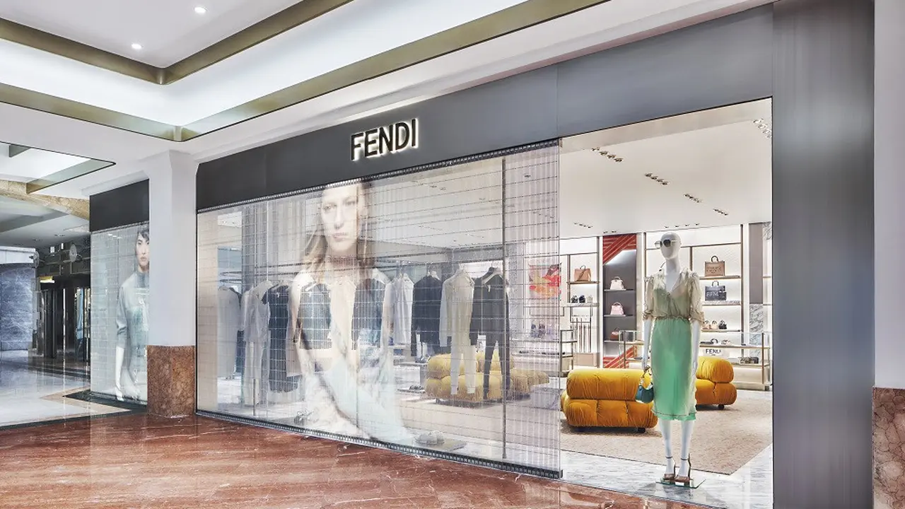 Wajah Baru Butik FENDI di Plaza Senayan, Harmonisasi antara Warisan ...