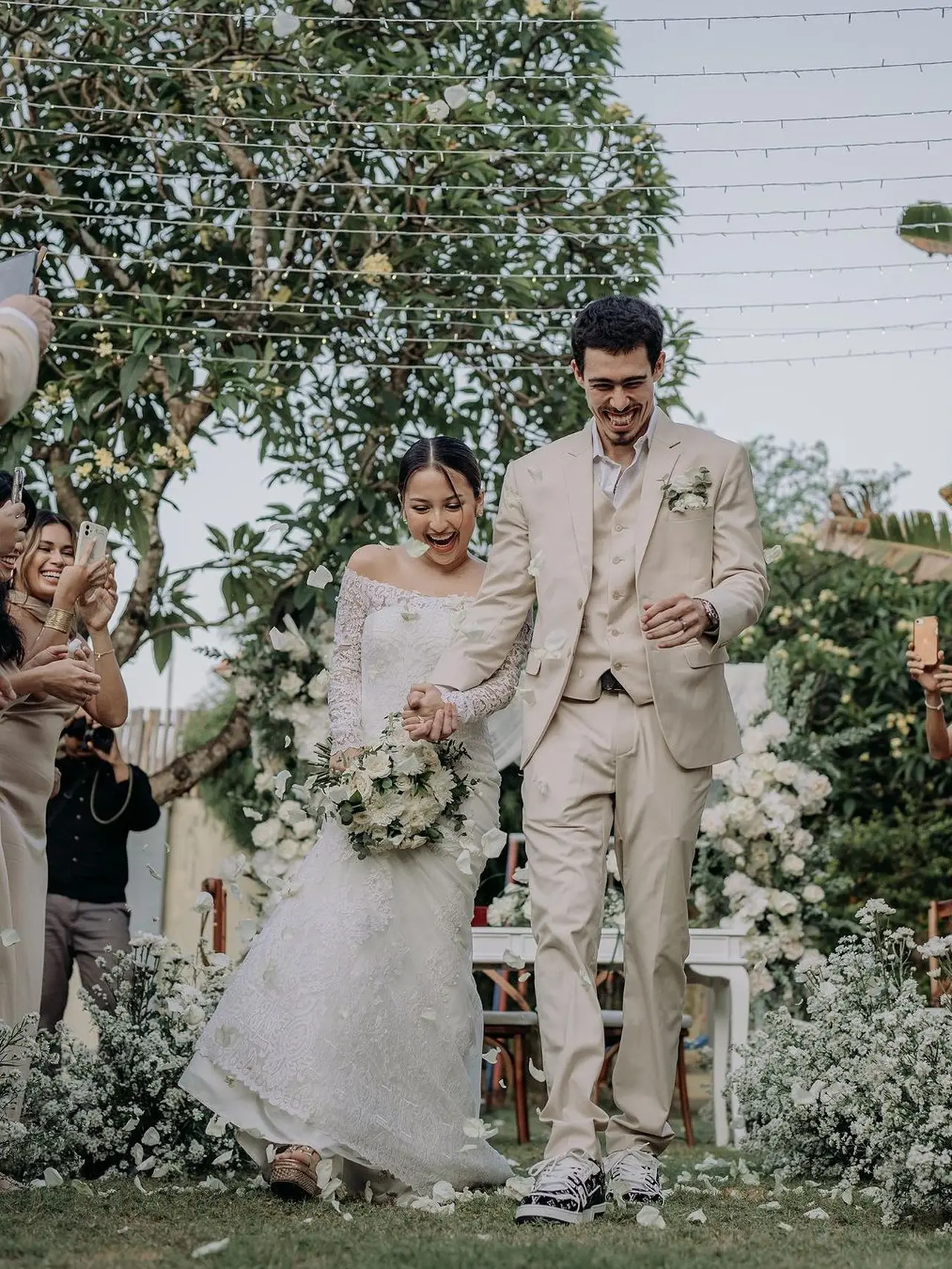 11 Potret Wedding Jennifer Coppen dan Dali Wassink yang Akhirnya ...