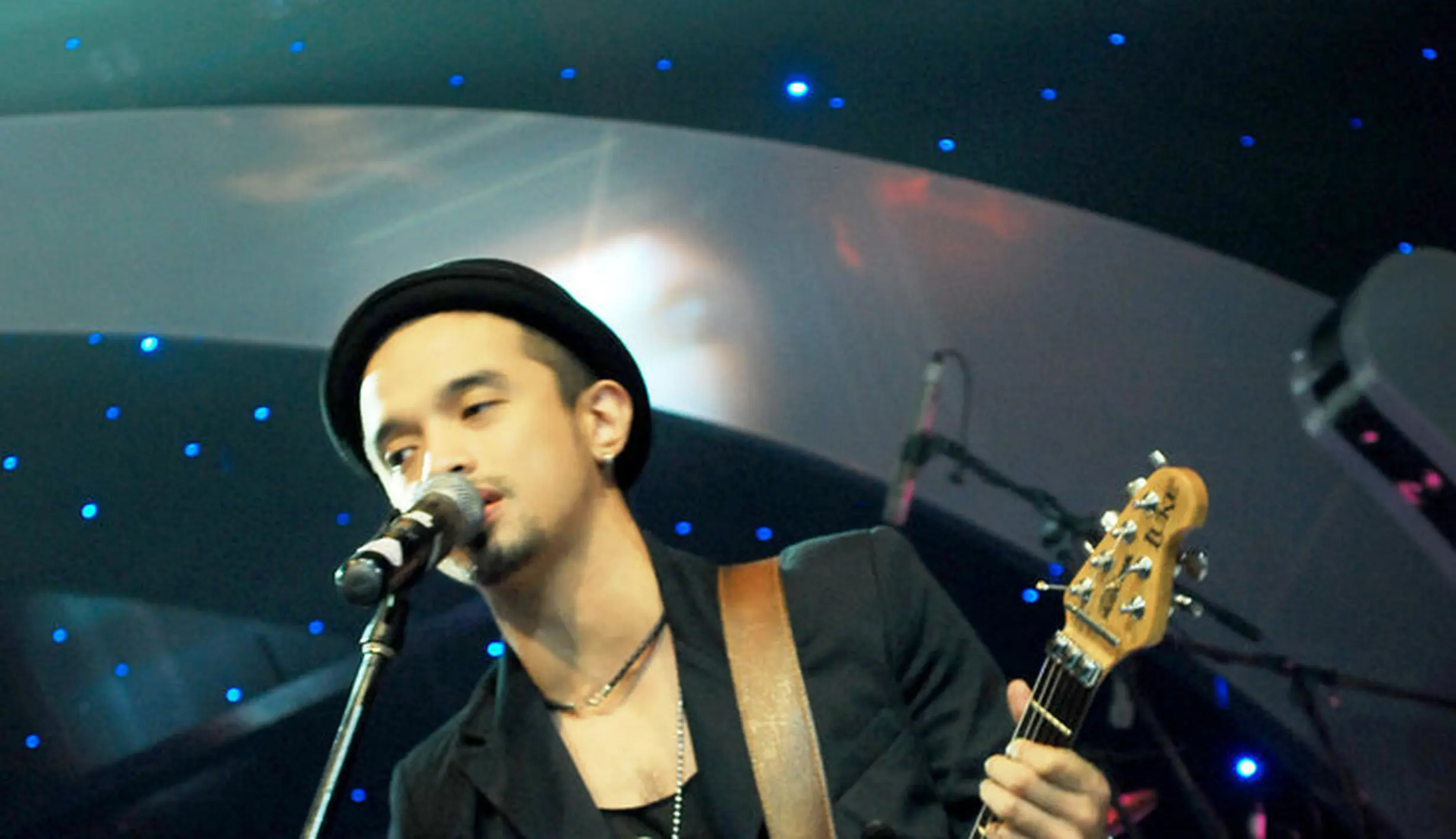 Gaya Oncy Ungu dari Masa ke Masa, Tetap Keren dan Awet Muda