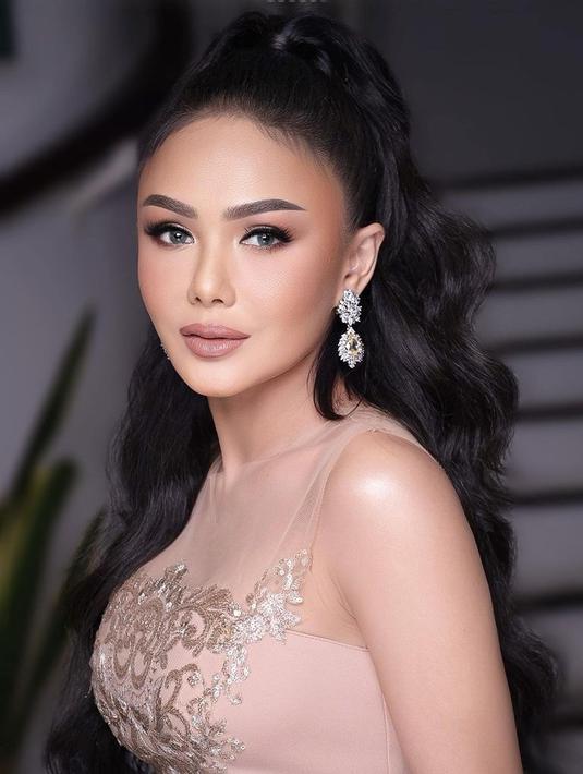 Jelang Usia 50 Tahun, Berikut 8 Potret Terbaru Yuni Shara, Dipuji ...