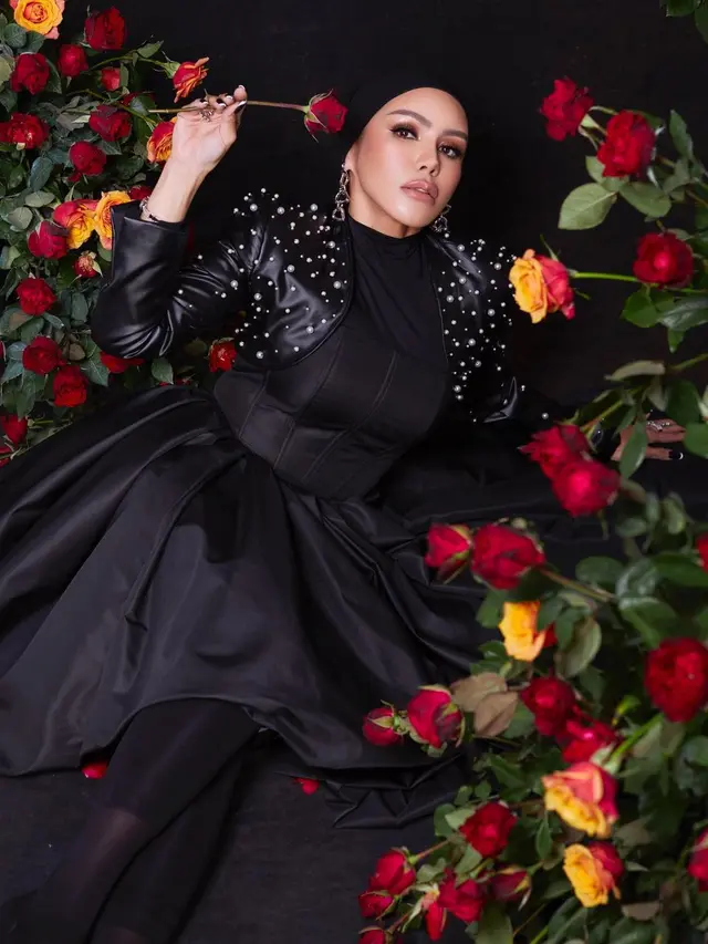 Selebgram Rizky Ananda Musa Sebar 3 Ribu Paket Sembako Lewat Istri Ridwan Kamil, Bersyukur ...