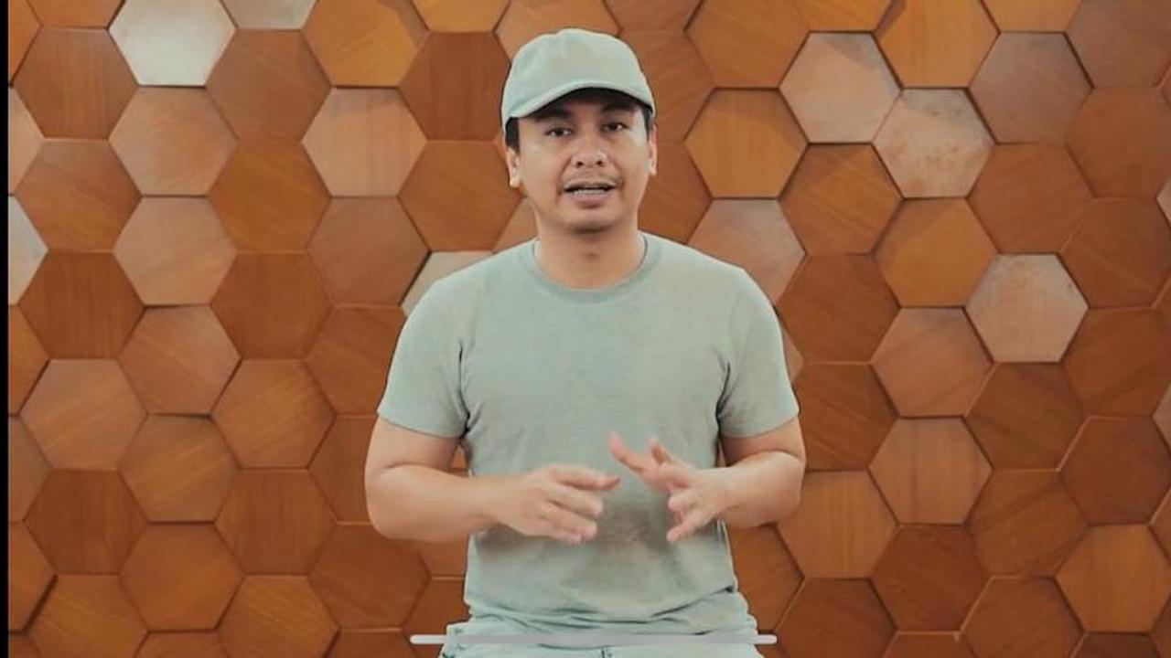 Raditya Dika dan Pandji Pragiwaksono Hadir di JICOMFEST 2021