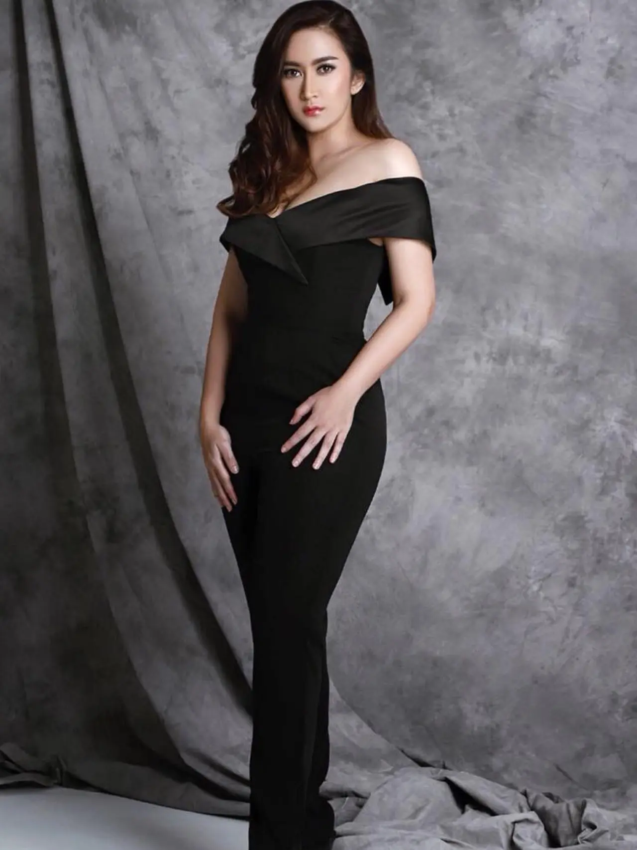 Setelah 20 Tahun, Akhirnya Nafa Urbach Rayakan Ultah Lagi - ShowBiz ...