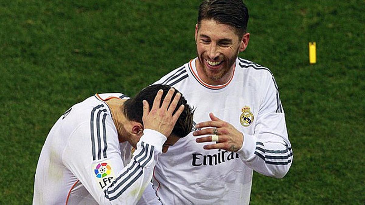 Kesal, Fans Atletico Lempari Ronaldo dengan Korek Api