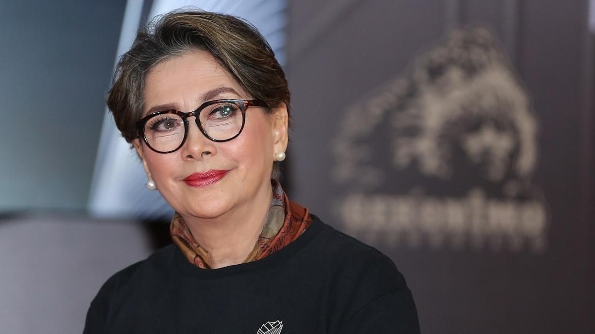 Masih Sibuk, Widyawati Masih Sempat Main dengan Cucu