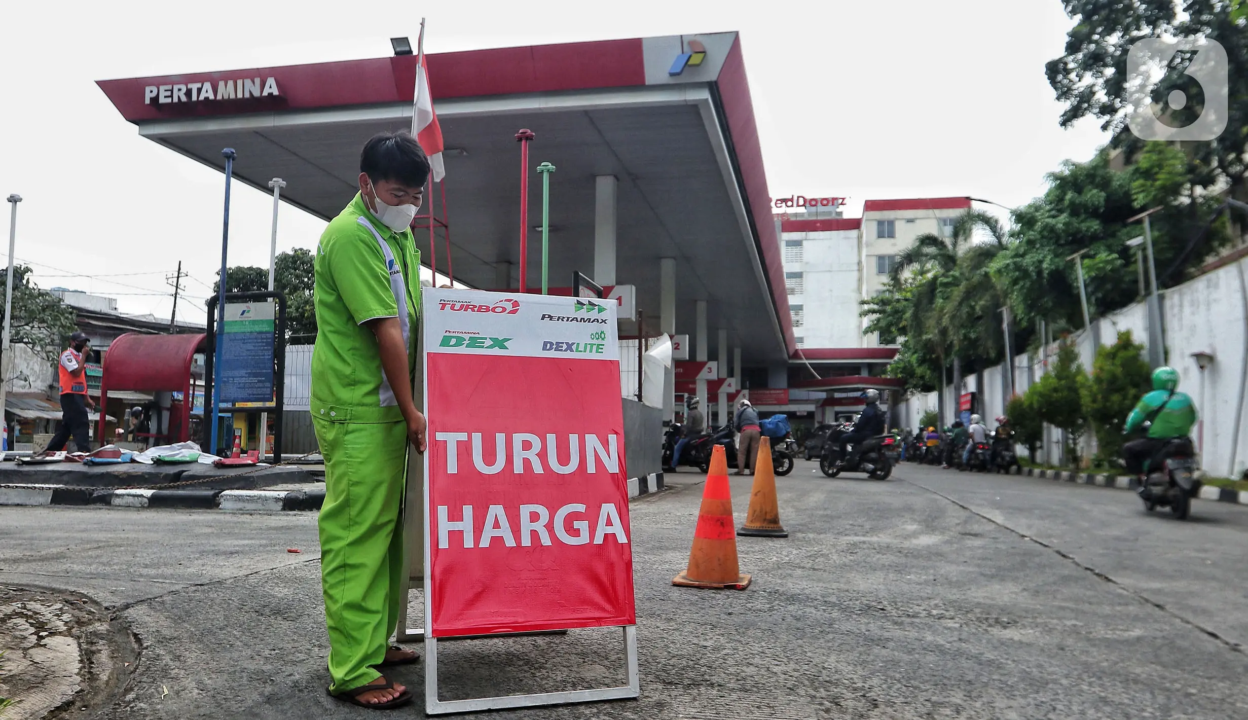 Pertamax Turun Harga di Awal Tahun - Foto Liputan6.com