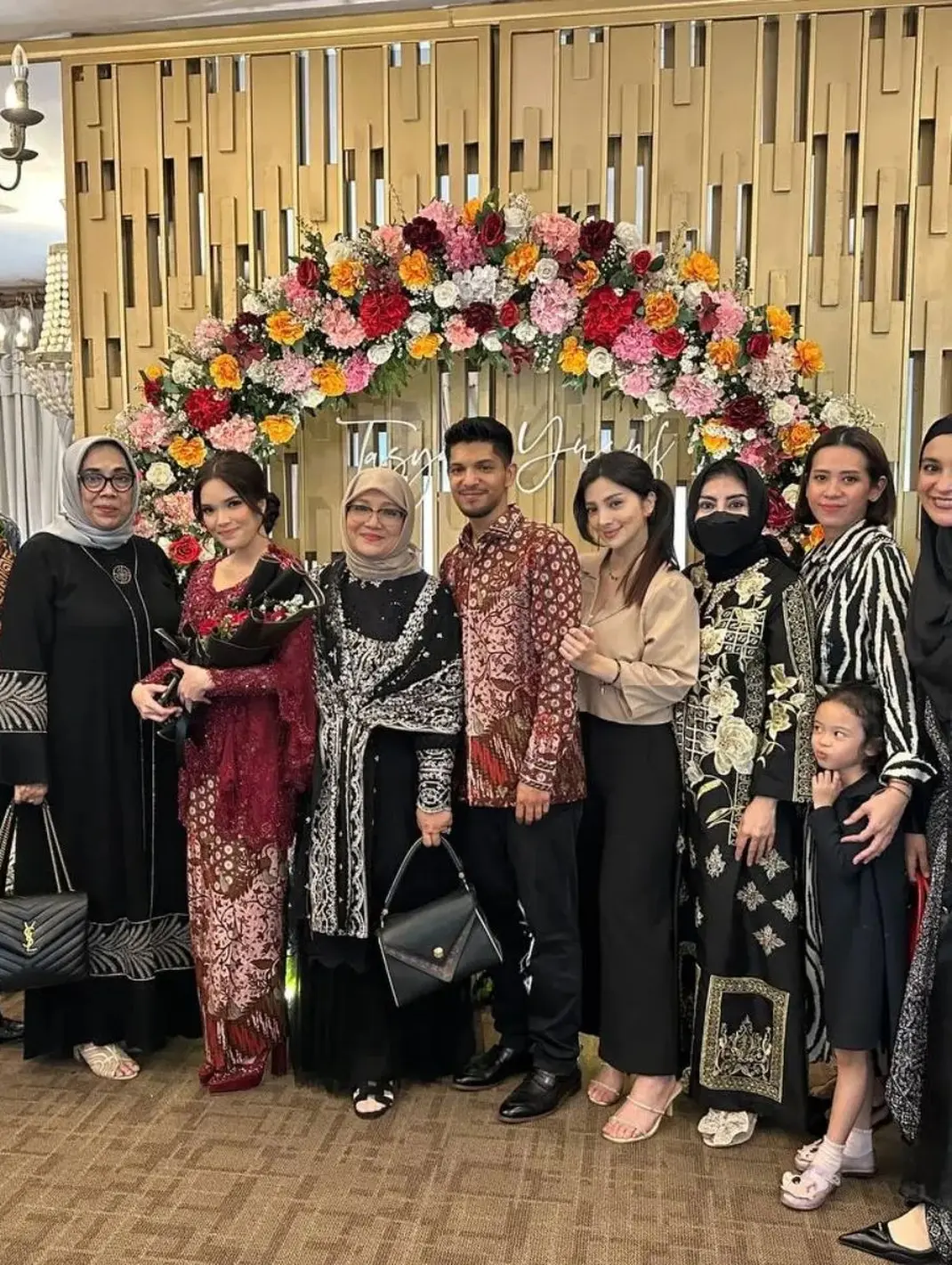 Potret Lamaran Yusuf Adik Shireen dan Zaskia Sungkar, Akan Lepas Masa ...