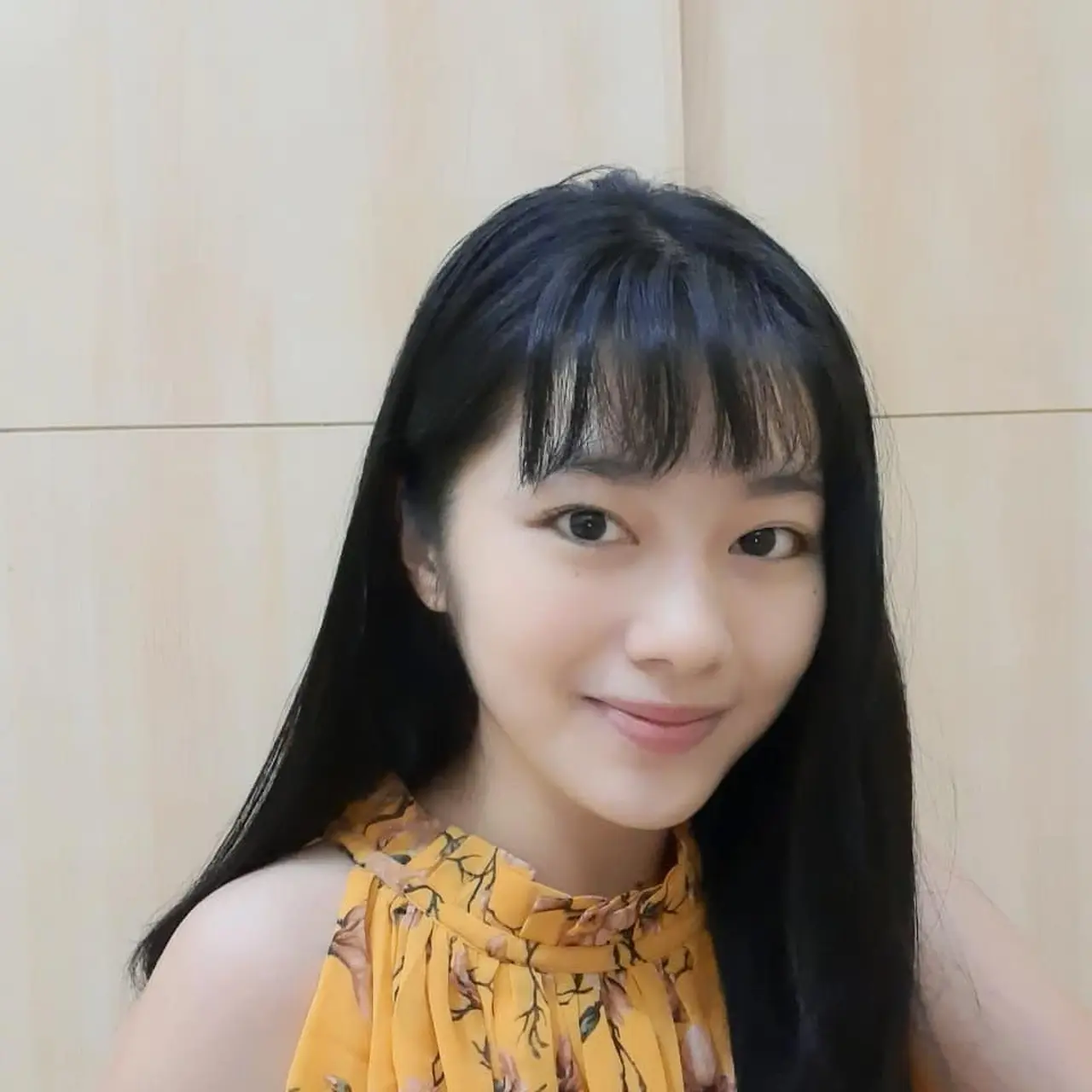 6 Potret Claudy Putri, Pengganti Pemeran Ipeh dalam Sinetron Entong ...