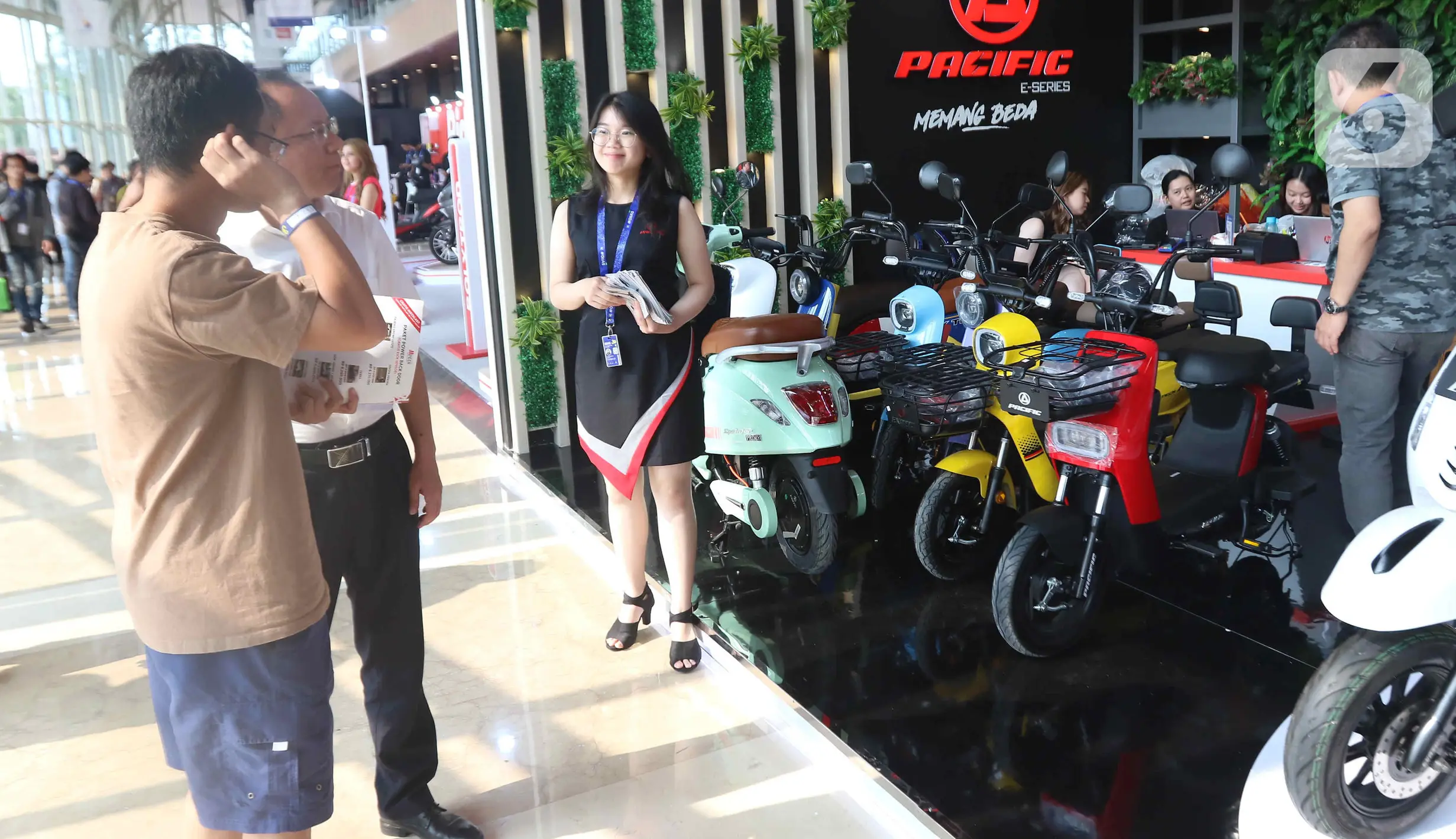 Tak Hanya Mobil, GIIAS Juga Hadirkan Merek Sepeda Motor Ternama - Foto ...