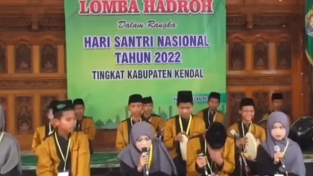 10 Lirik Sholawat Hadroh Terbaik, Lengkap Teks Arab dan Arti - Hot ...