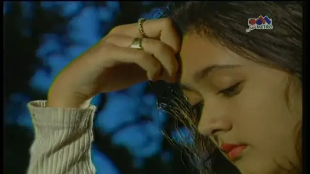 5 Potret Jadul Nafa Urbach yang Cantik Sejak Belia, Transformasi dari ...