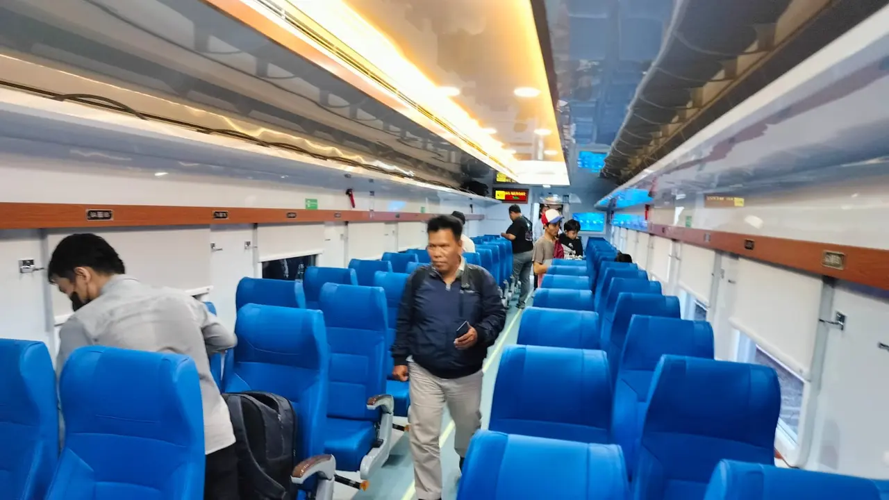 Penumpang Kereta Ekonomi New Generation Jayabaya Kini Bisa Selonjoran ...