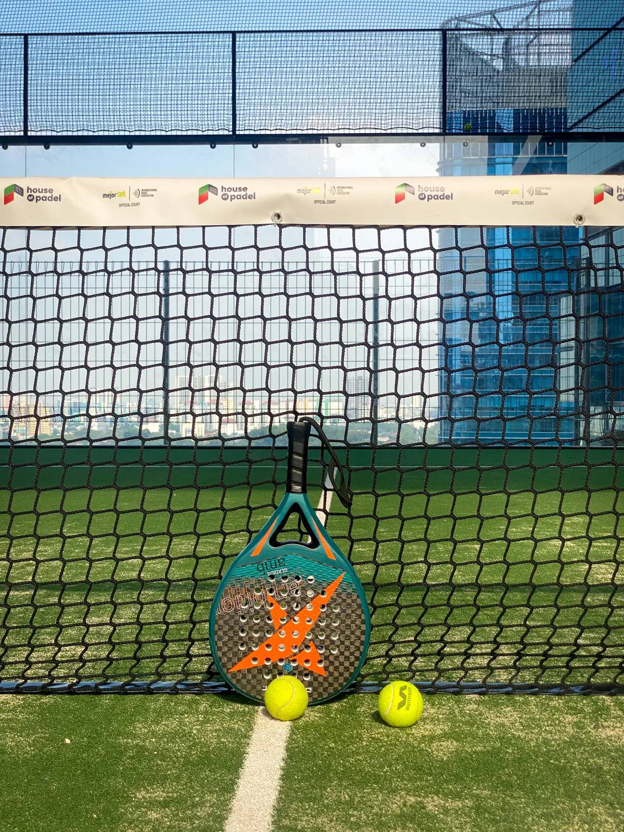 Isi Libur Akhir Tahun di Mal Gedung Tertinggi Jakarta, Bisa Main Padel ...