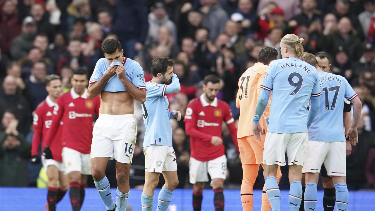 Link Live Streaming Liga Inggris Manchester United vs Manchester City ...