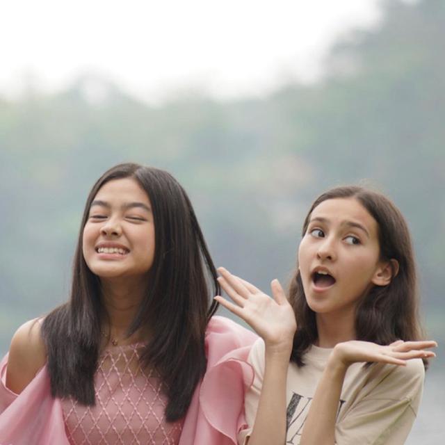 Dekat Sejak Kecil, Ini 6 Potret Persahabatan Aqeela Calista dan Hadijah Shahab - Hot Liputan6.com