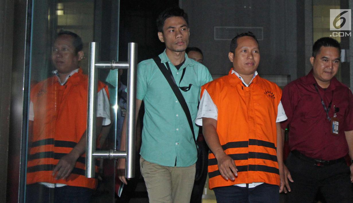 FOTO: Pakai Rompi Tahanan KPK, Begini Ekspresi Anggota DPRD Malang ...