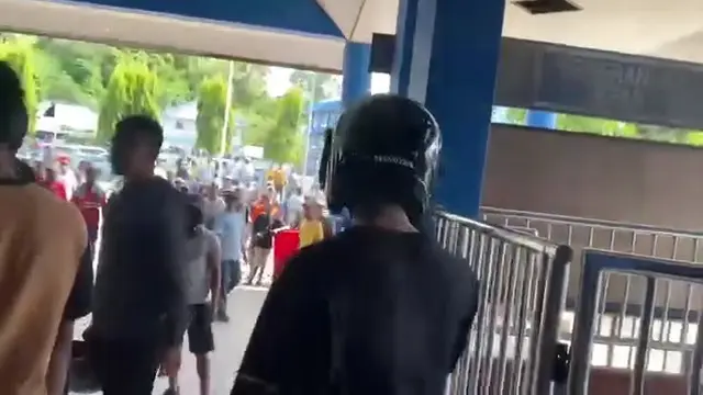 Brimob dan TNI AL Bentrok di Pelabuhan Sorong, 5 Korban Luka Dilarikan ke RS - News Liputan6.com