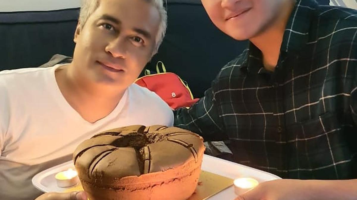 8 Fakta Menarik Rafi, Anak Adjie Pangestu yang Ganteng dan Berprestasi