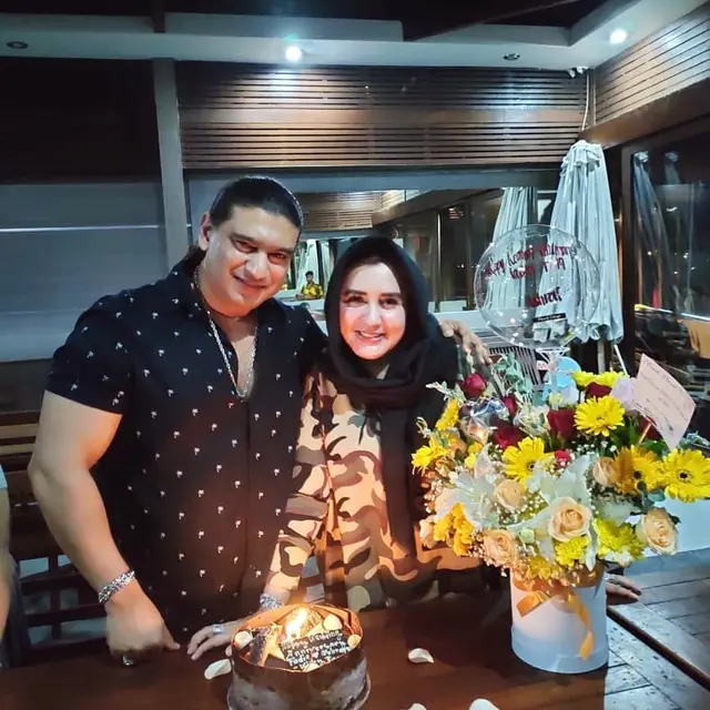 Jarang Tersorot, Ini 7 Potret Pedangdut Lawas Ashraff dan Istri Seorang ...