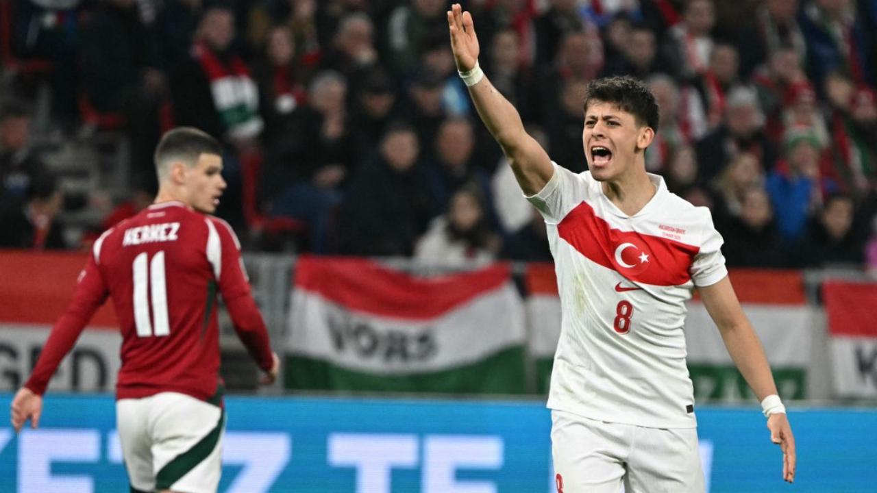 Turki Hancurkan Hungaria dan Promosi ke Nations League A, Arda Guler ...
