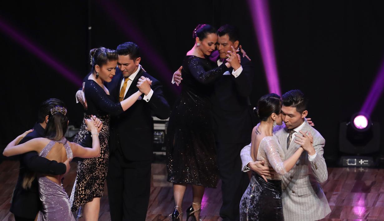 FOTO: Aksi Gemulai Para Penari Tango di Kejuaraan Dunia - Foto Liputan6.com