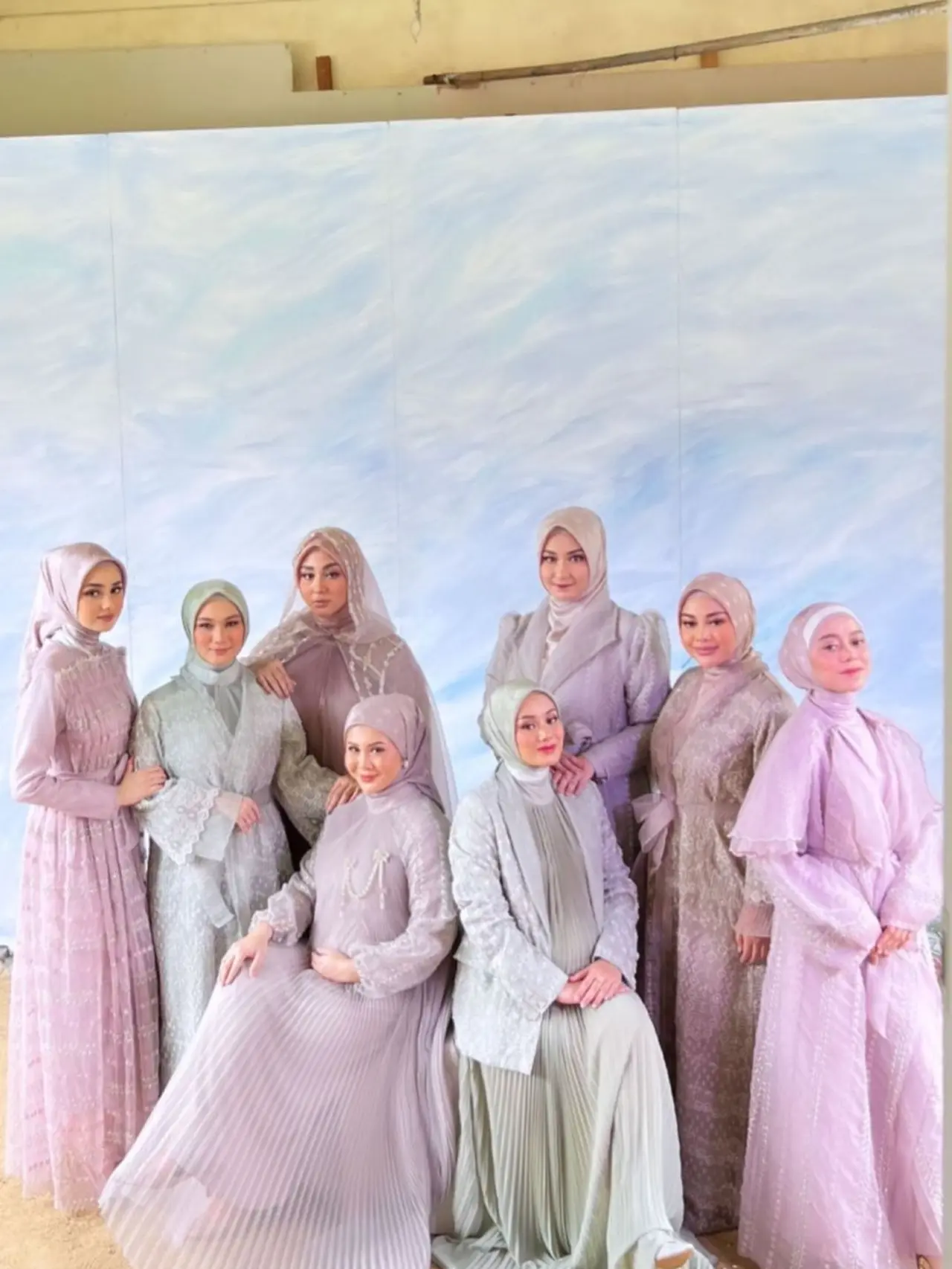 7 Pemotretan Geng Mamayu Kompak Berhijab, Ada Duo Bumil Curi Perhatian ...