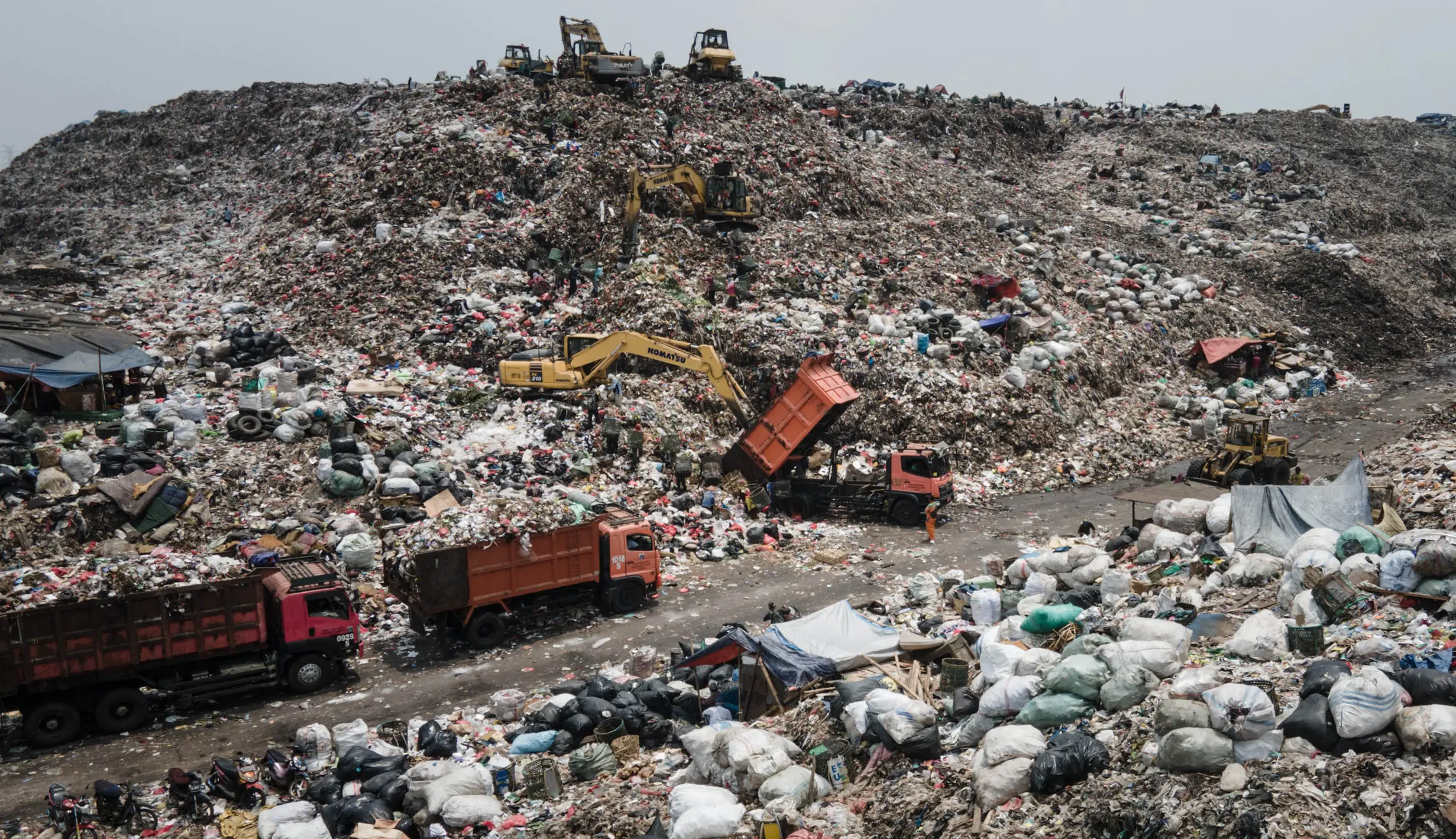 Waduh! Luas TPST Bantar Gebang Nyaris Setara dengan 200 Lapangan Bola ...