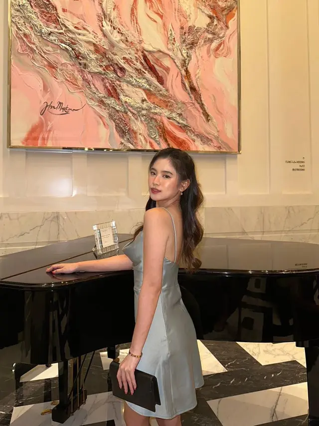 10 Potret Agnes Yunike, Influencer Berwajah Oriental yang Imut dan ...