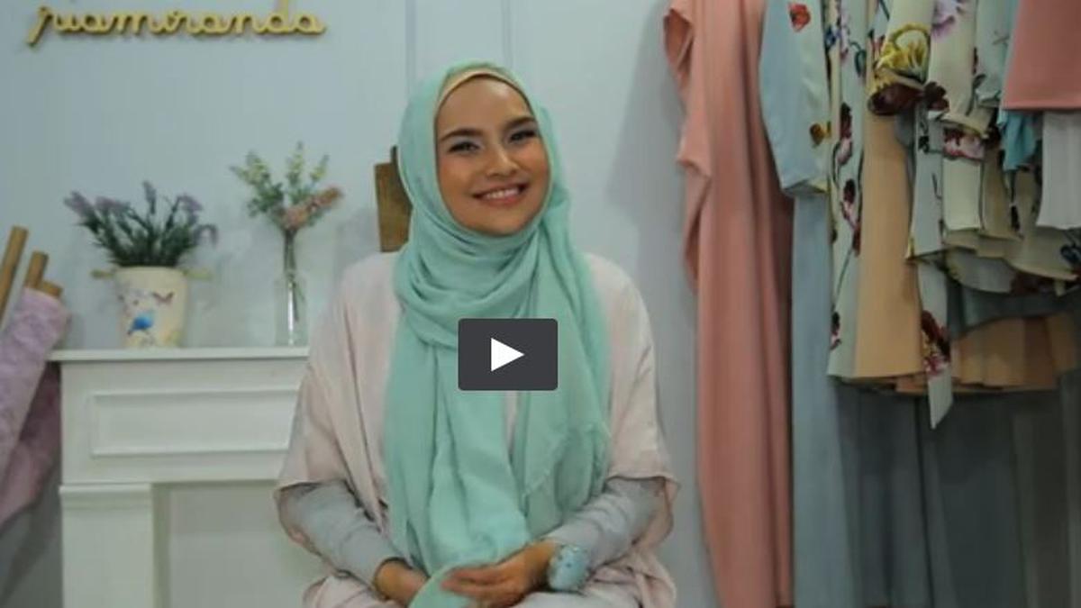 Wajib Bisa, Tutorial 3 Gaya Hijab Cantik Favorit Ria Miranda - Islami ...