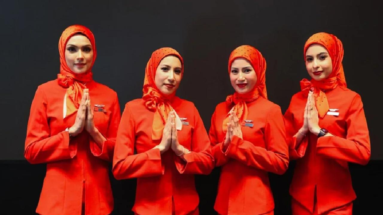 AirAsia Izinkan Pramugari Pakai Hijab Mulai Ramadan 2026, Wujudkan ...