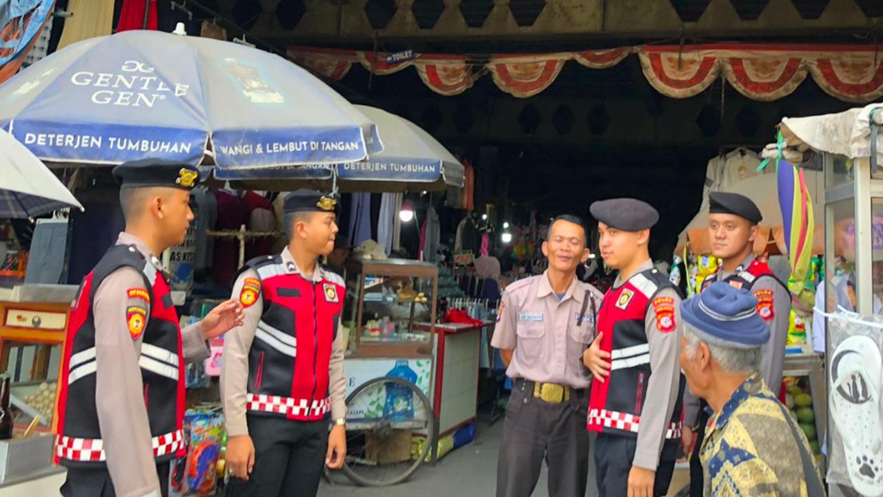 Polisi Masuk Pasar Gedebage hingga Kawasan Industri Rancaekek, Operasi ...