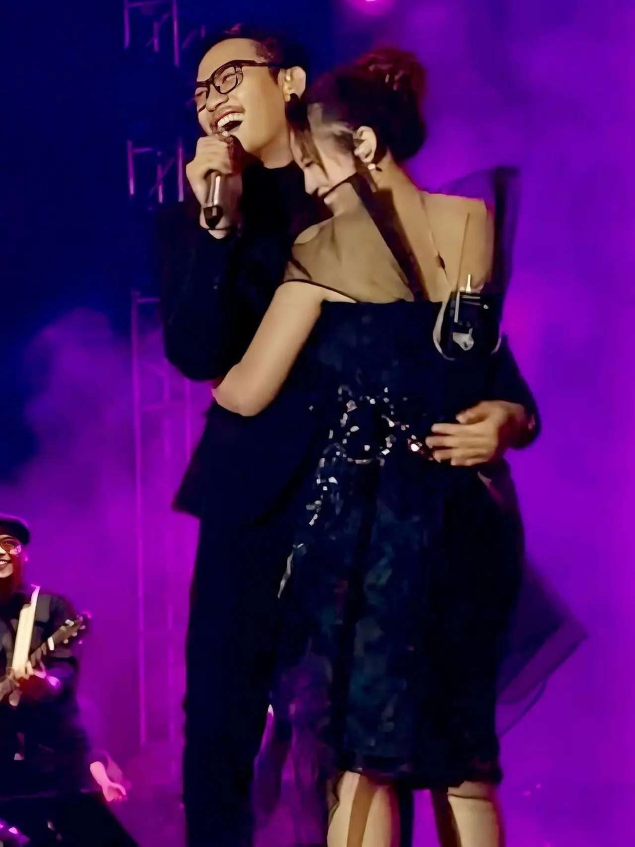 Happy Asmara dan Gilga Sahid Ngaku Sudah Nikah Saat Manggung Bareng, Bikin Kaget Fans - ShowBiz ...