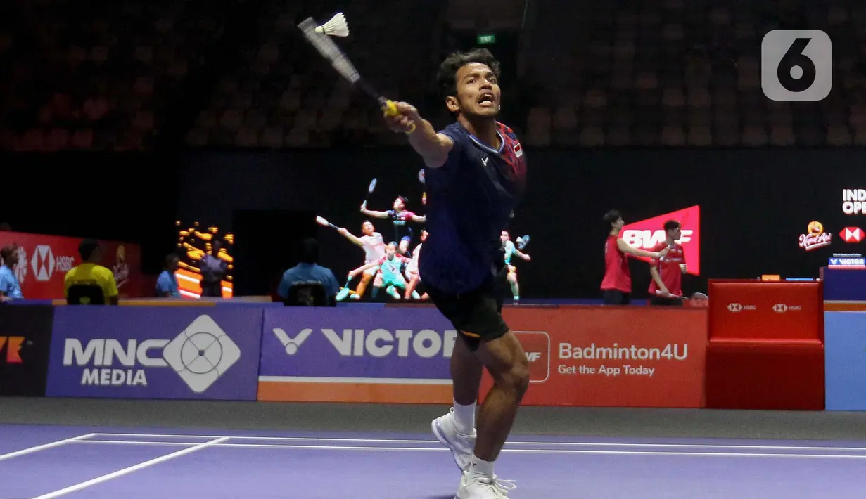 Bertanding di Laga Penutup Hari Kedua Indonesia Open 2025, Chico Dwi ...
