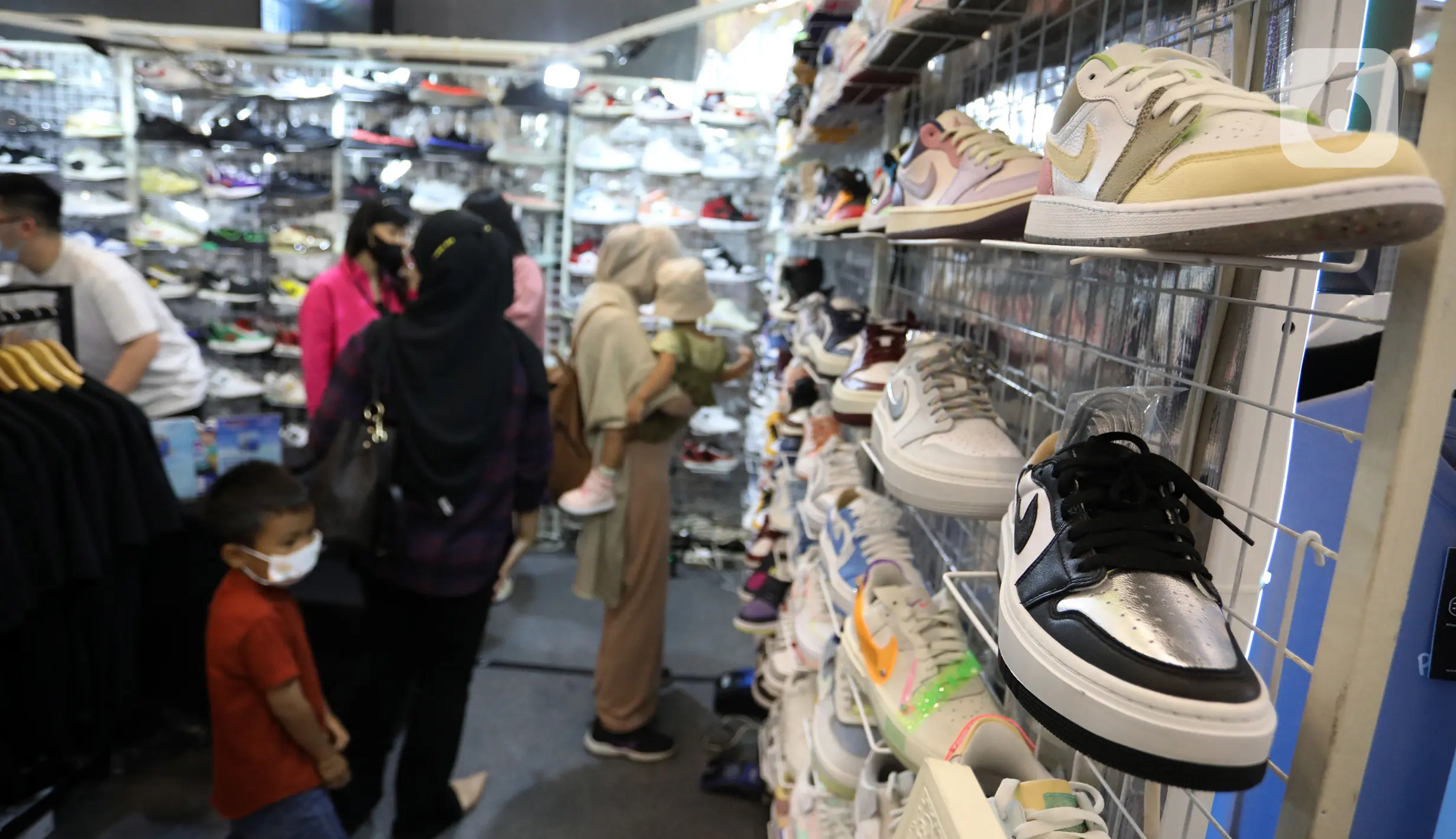 Berburu Sepatu Lokal hingga Internasional di Jakarta Sneaker Day 2023 ...