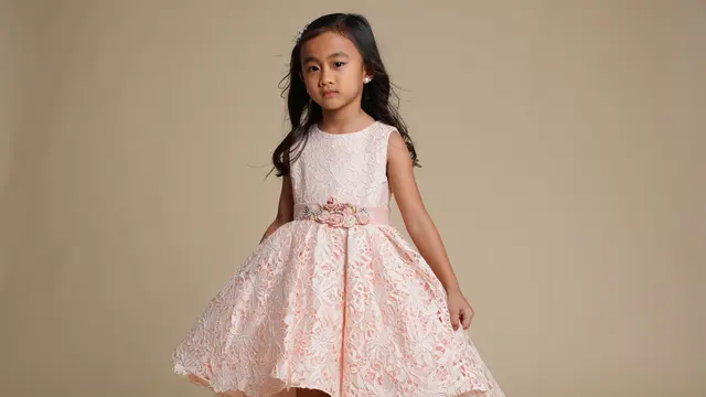 6 Model Gaun Brokat Mewah Anak Perempuan Terbaru 2025, Stylish dan ...